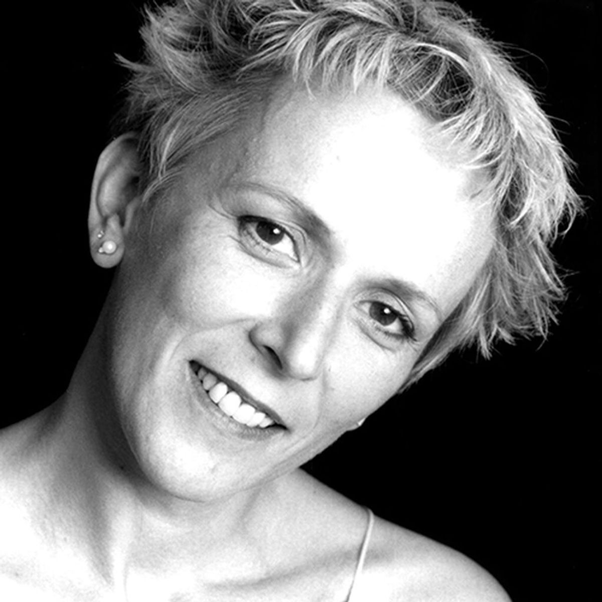 Hélène Bohy Songs streamen | RTL+