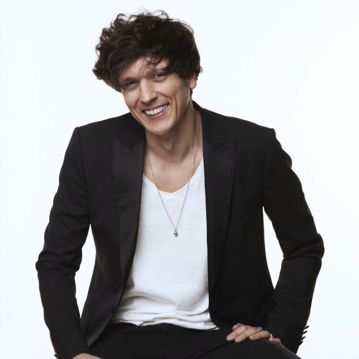 Ermal Meta Songs streamen | RTL+