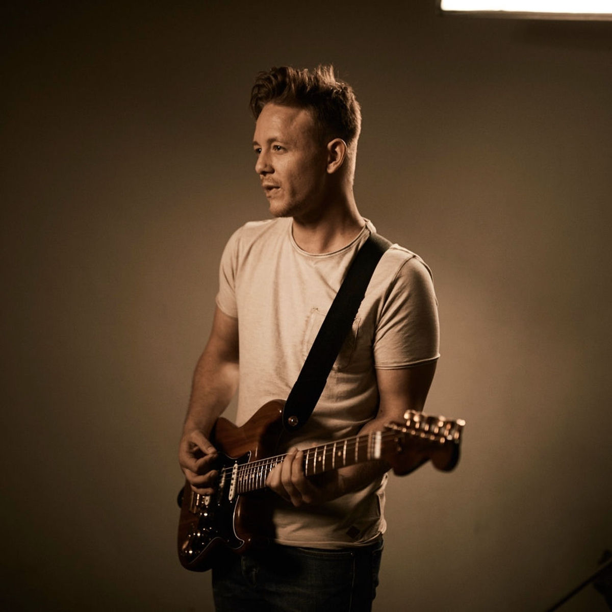 Roan Ash Songs streamen | RTL+