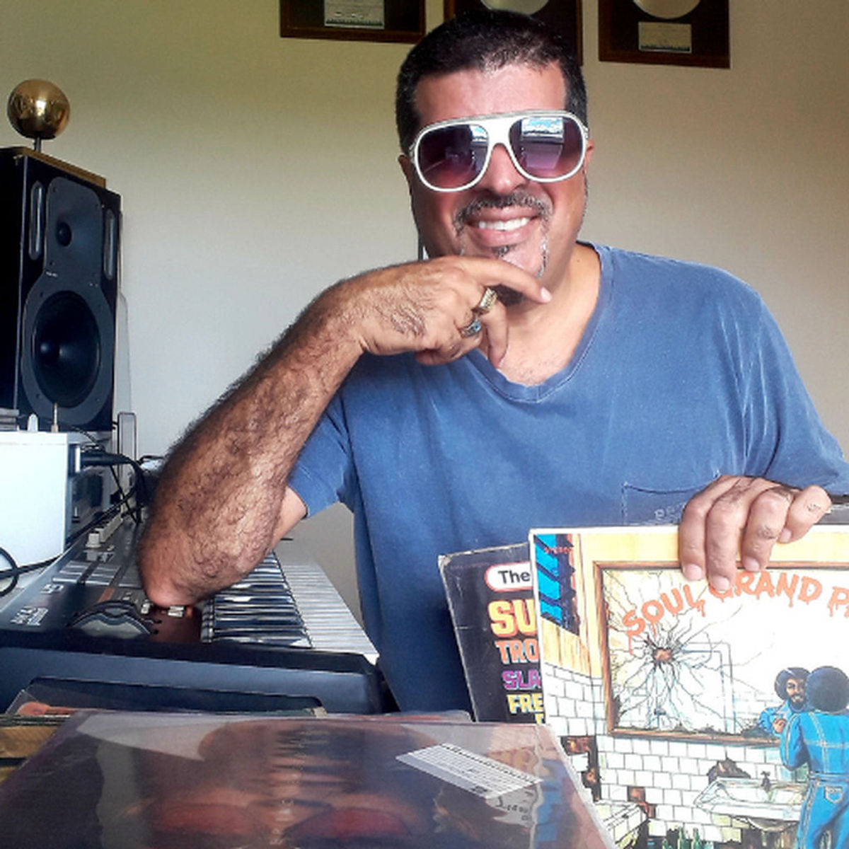 DJ Hum Songs streamen | RTL+