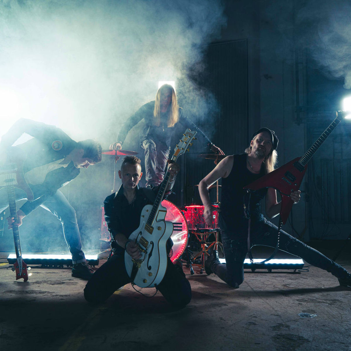 Eclipse Songs streamen | RTL+