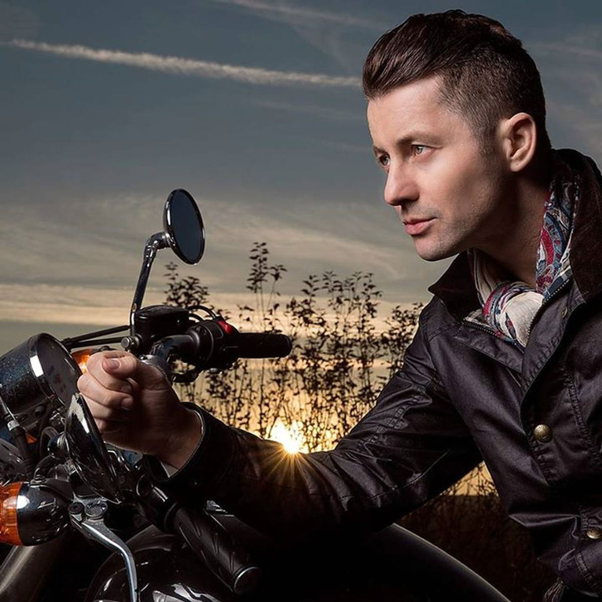 Adrian Sina Songs streamen | RTL+