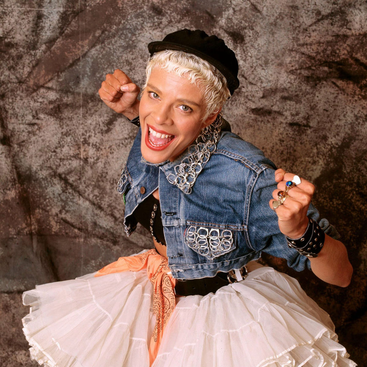 Yazz Songs streamen | RTL+