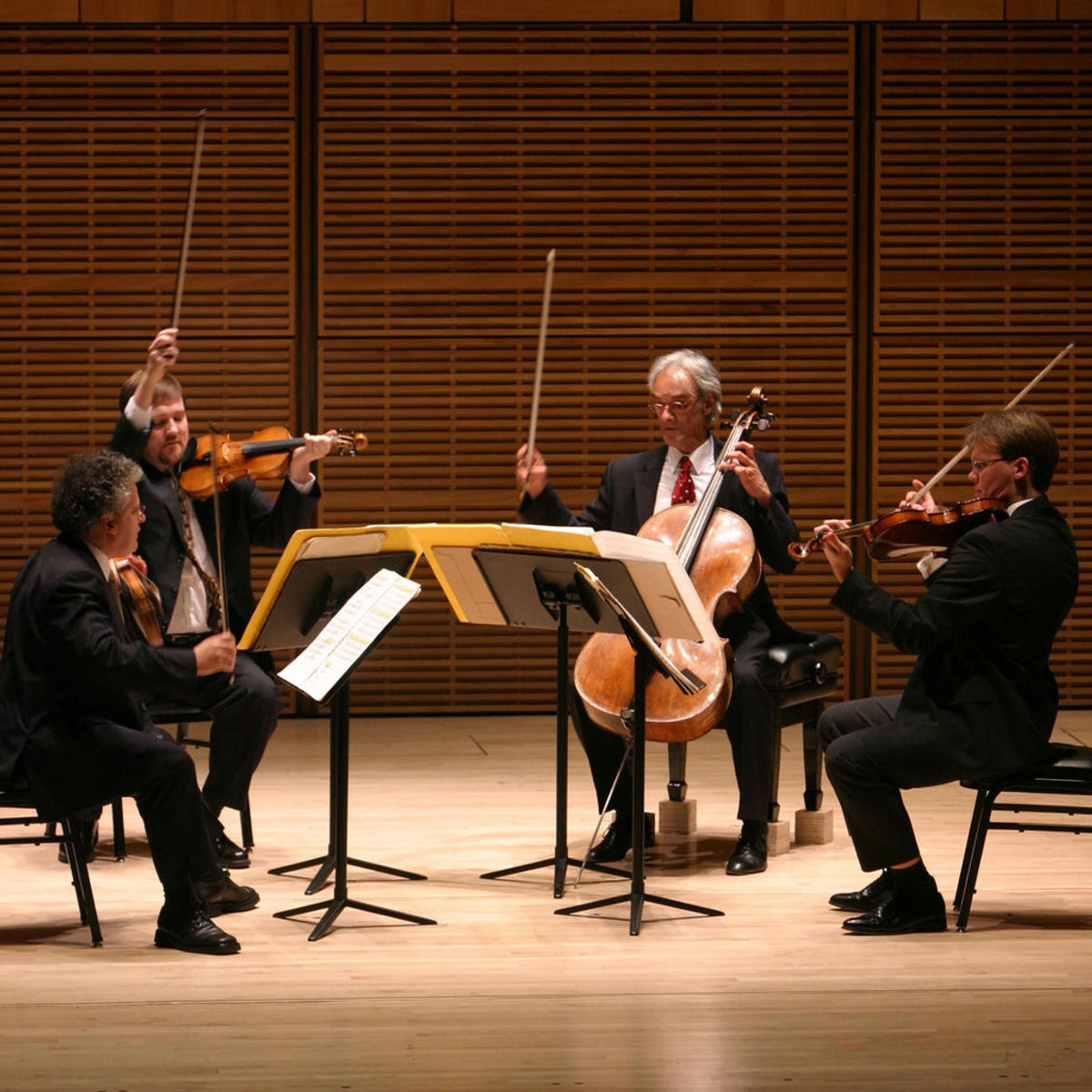 Arditti String Quartet Songs streamen | RTL+