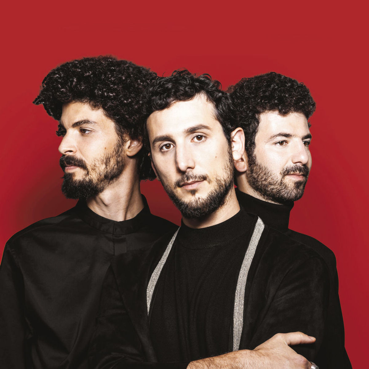 Shalosh Songs streamen | RTL+