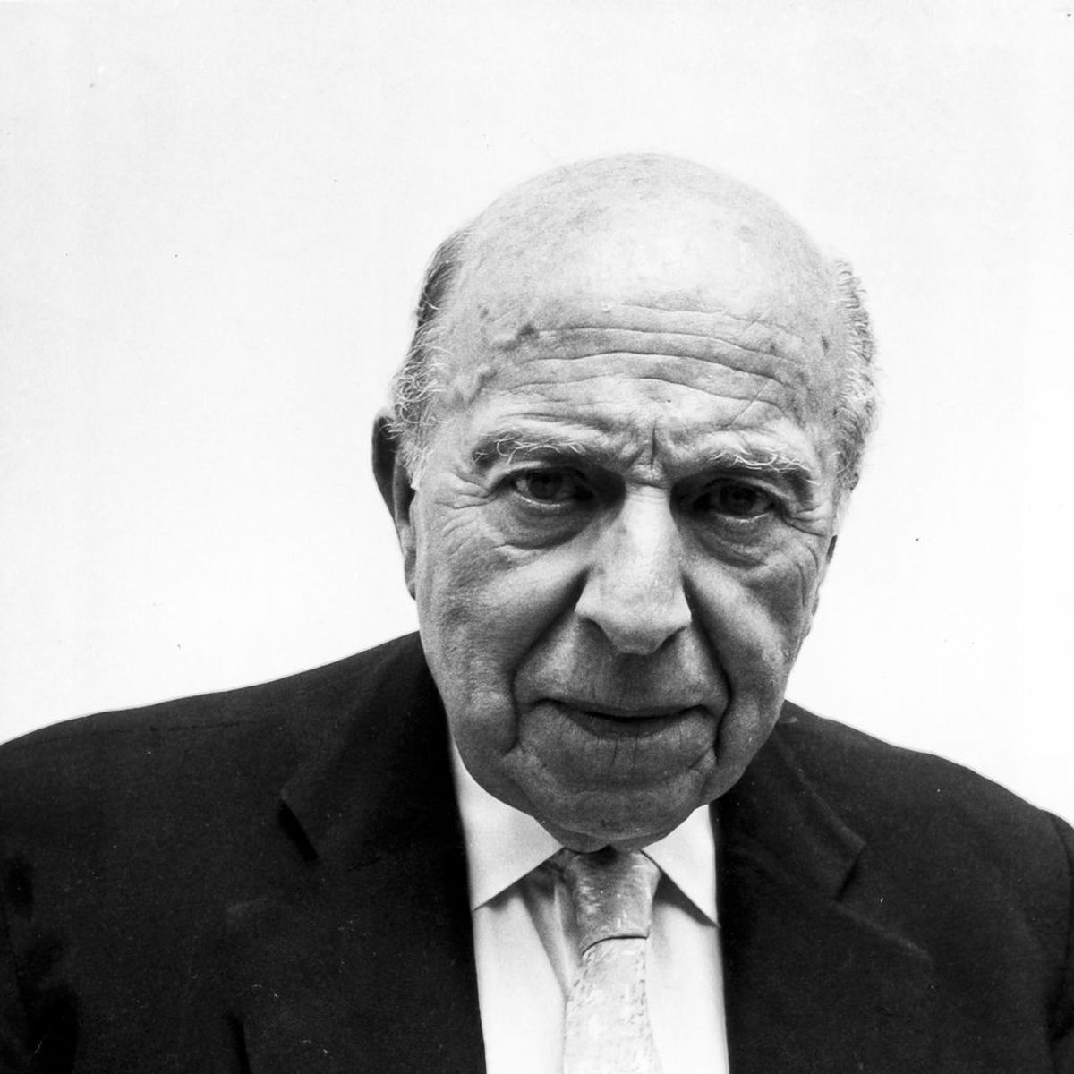 Robert Stolz Songs streamen | RTL+