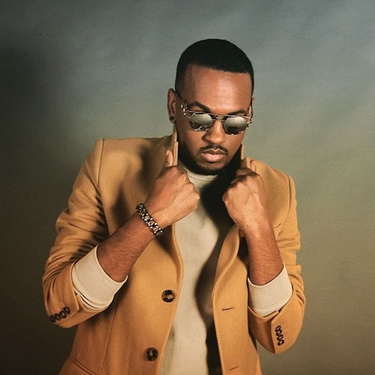 Colonel Reyel Songs streamen | RTL+