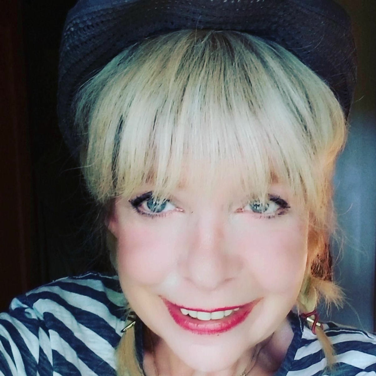 Julee Cruise Songs streamen | RTL+