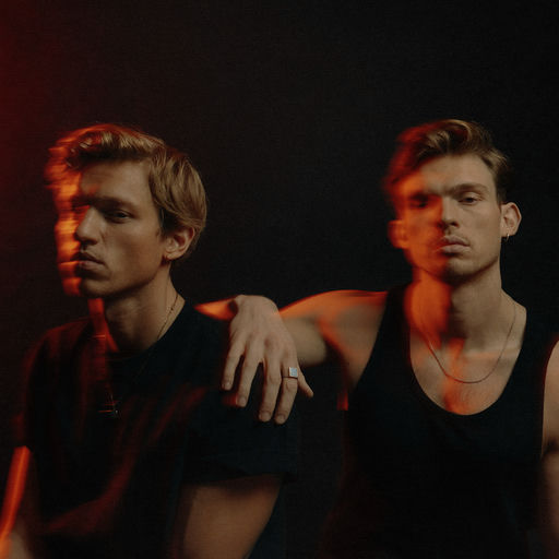 FAST BOY Songs streamen | RTL+