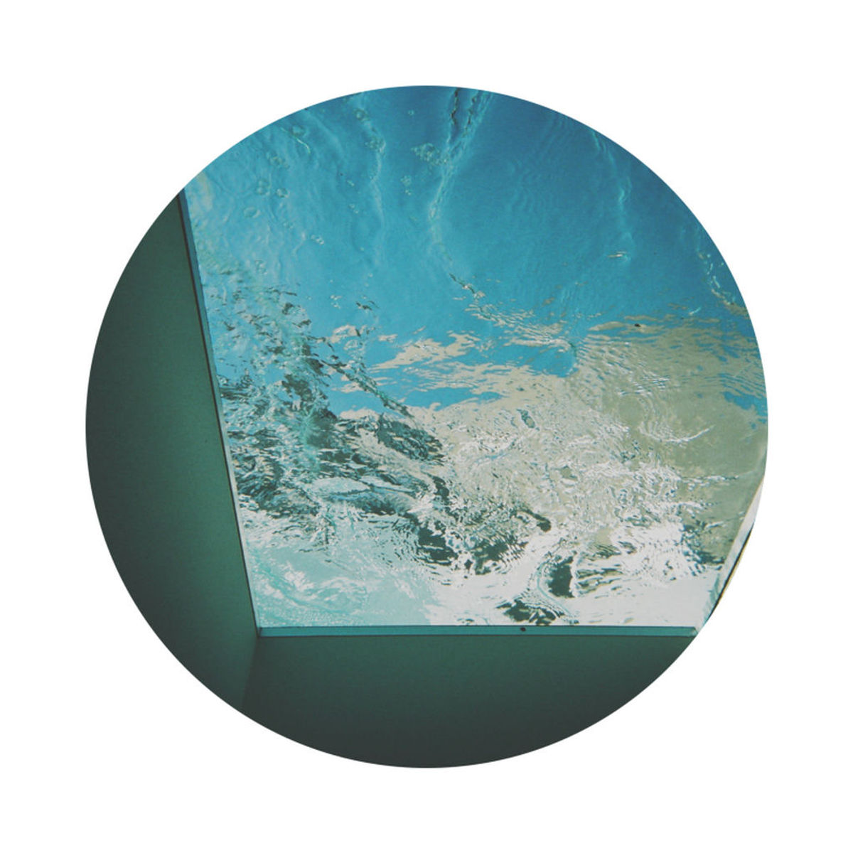 Monolithic Songs streamen | RTL+