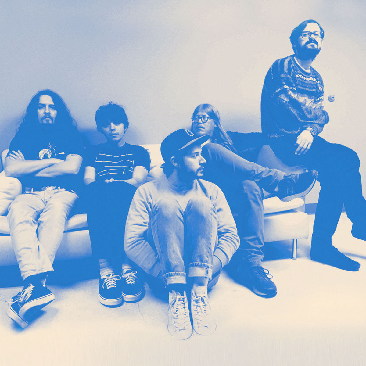 Holy Wave Songs streamen | RTL+