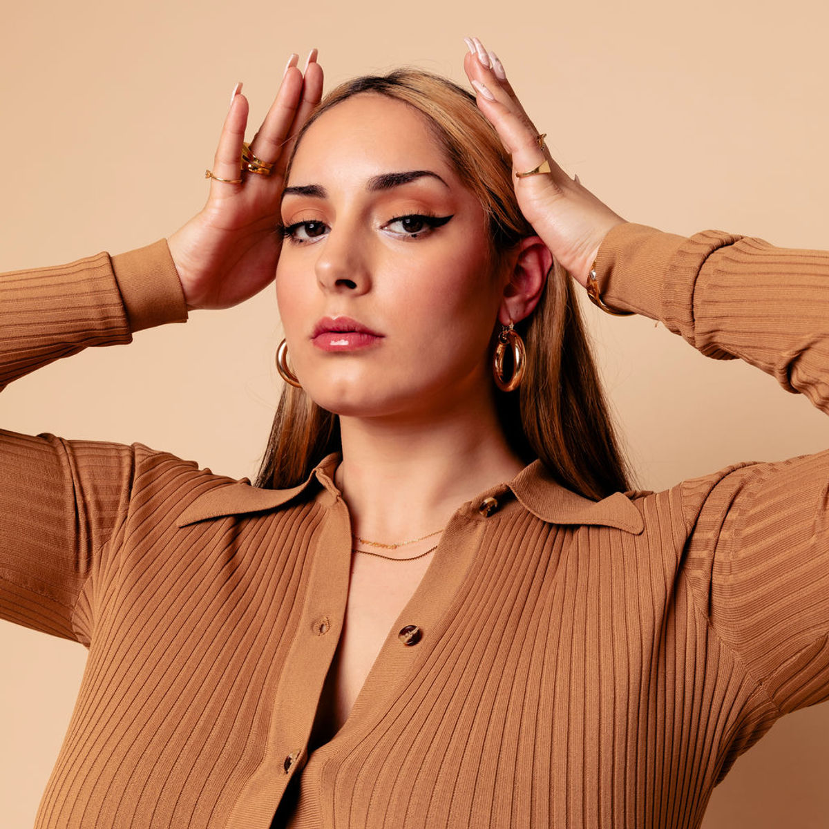 Miraa May Songs streamen | RTL+