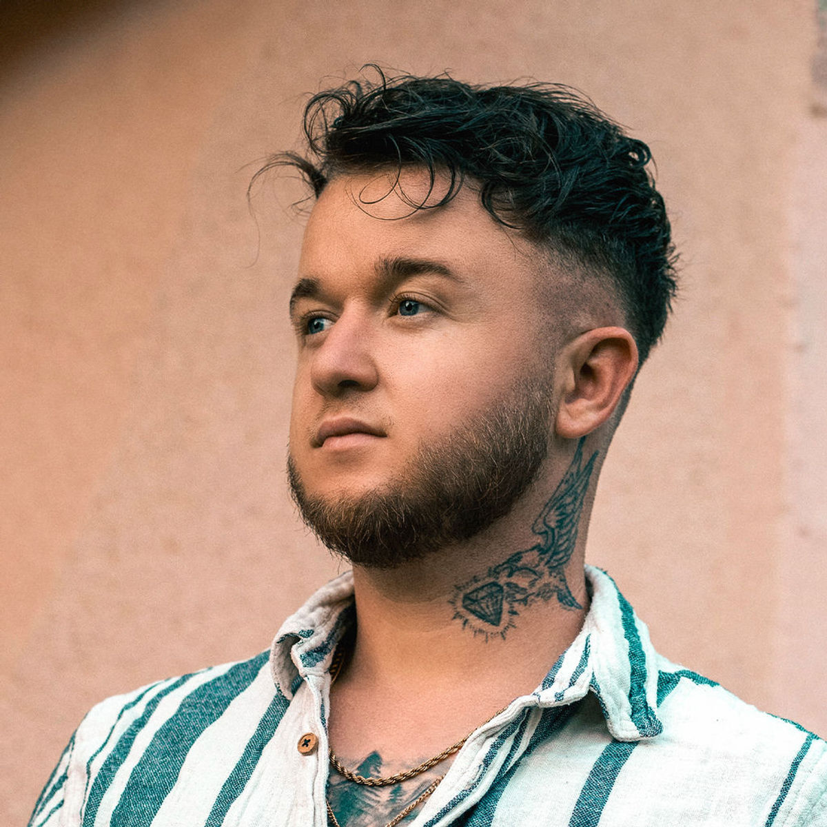 Alexy Large Songs streamen | RTL+