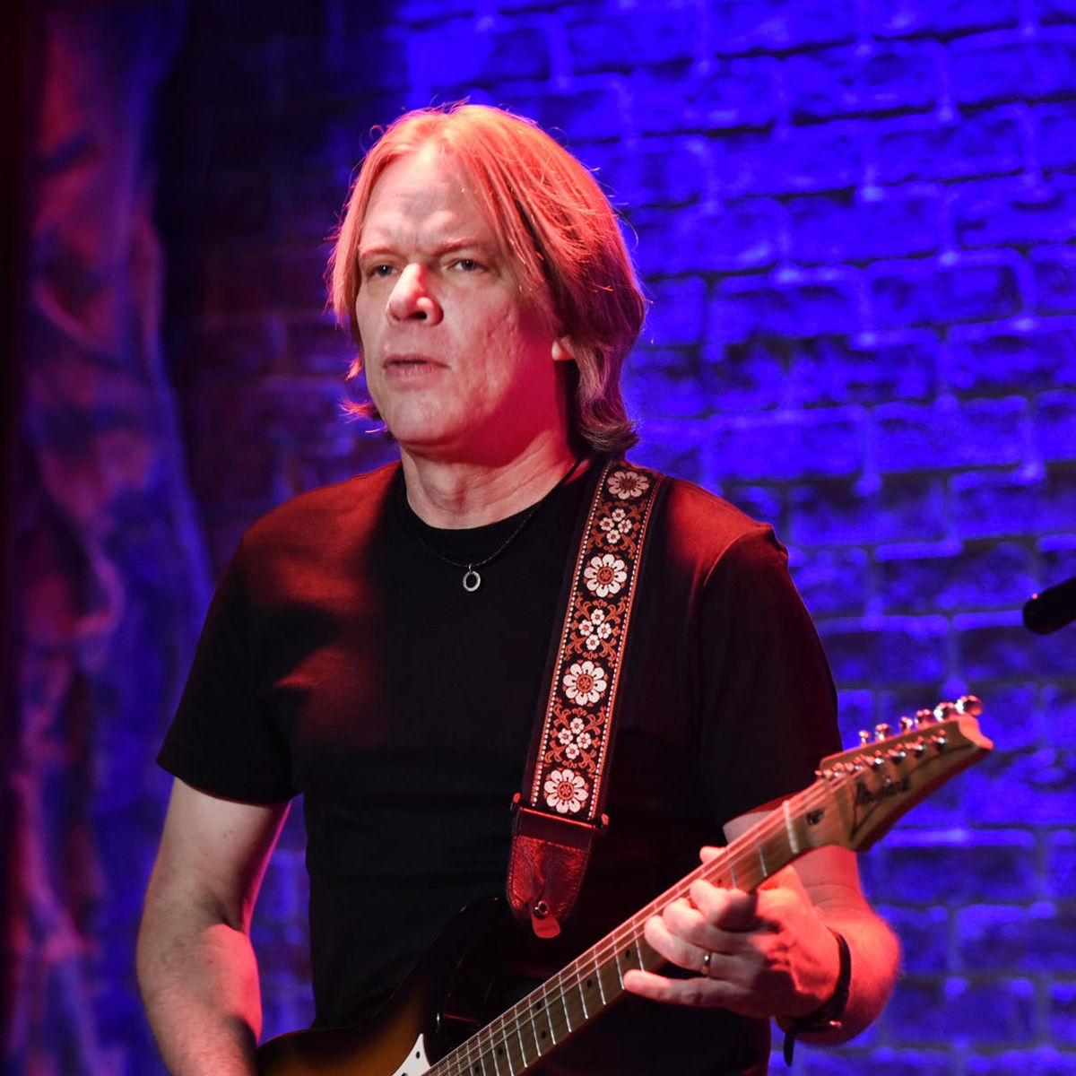 Andy Timmons Songs streamen | RTL+