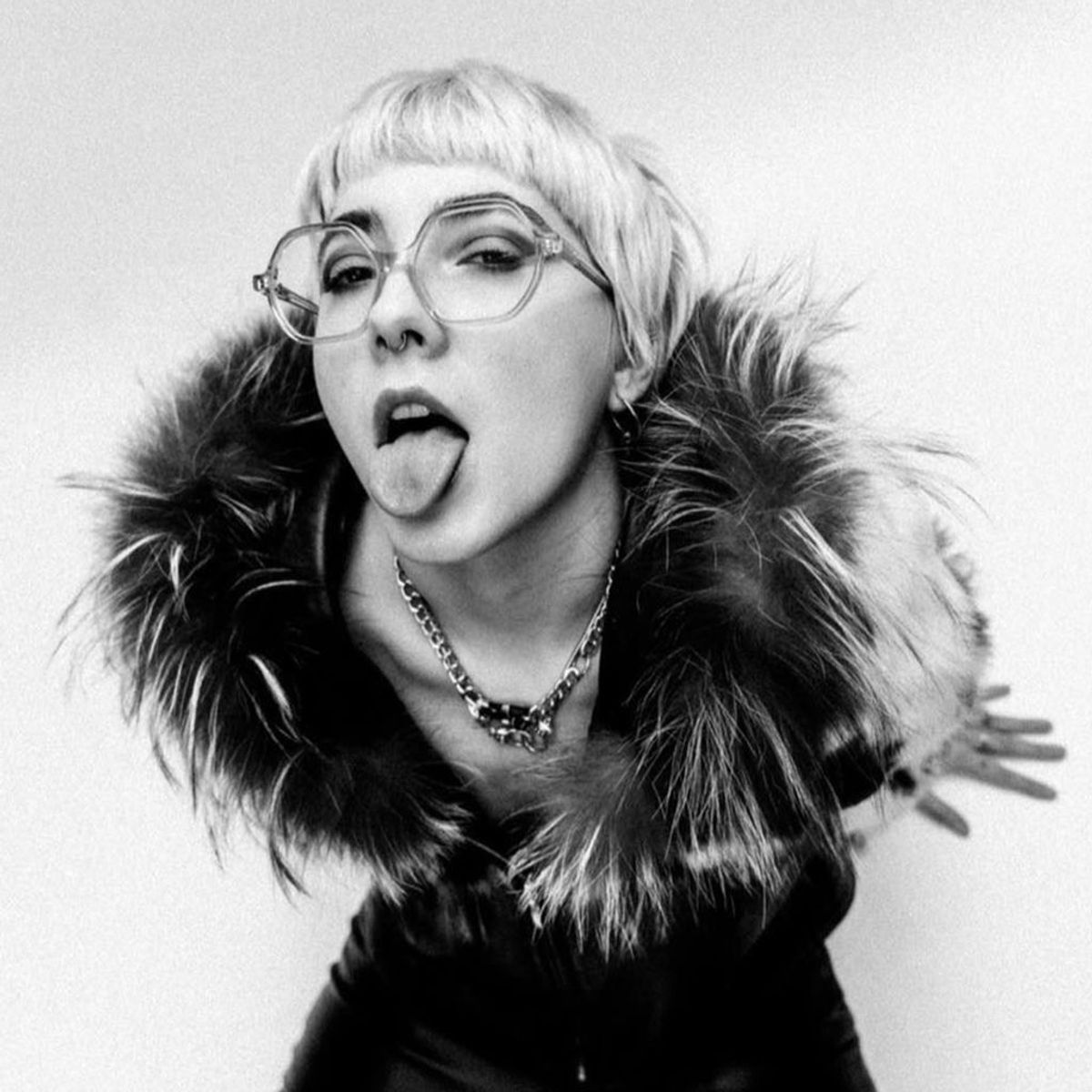 Iova Songs streamen | RTL+