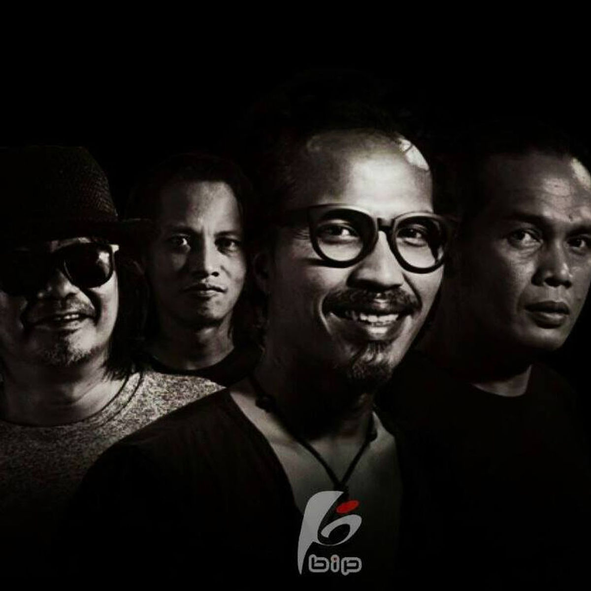 Bip Songs streamen | RTL+