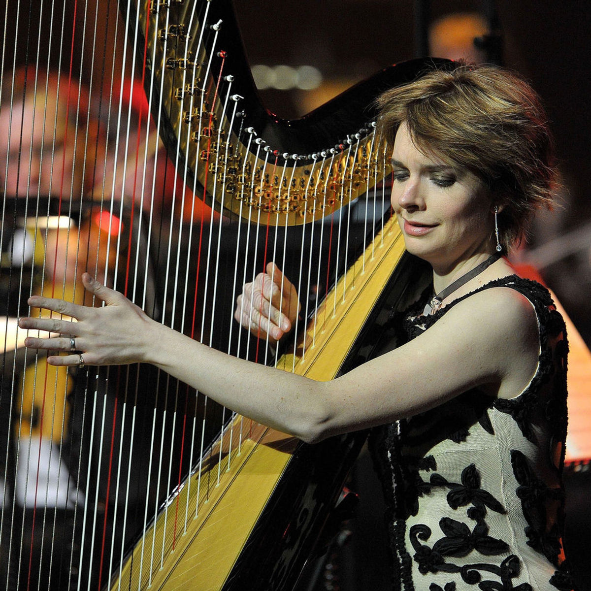 Catrin Finch Songs streamen | RTL+