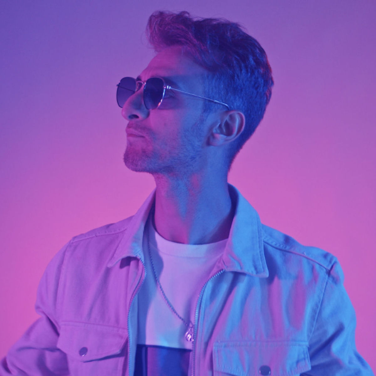 Mok Saib Songs streamen | RTL+