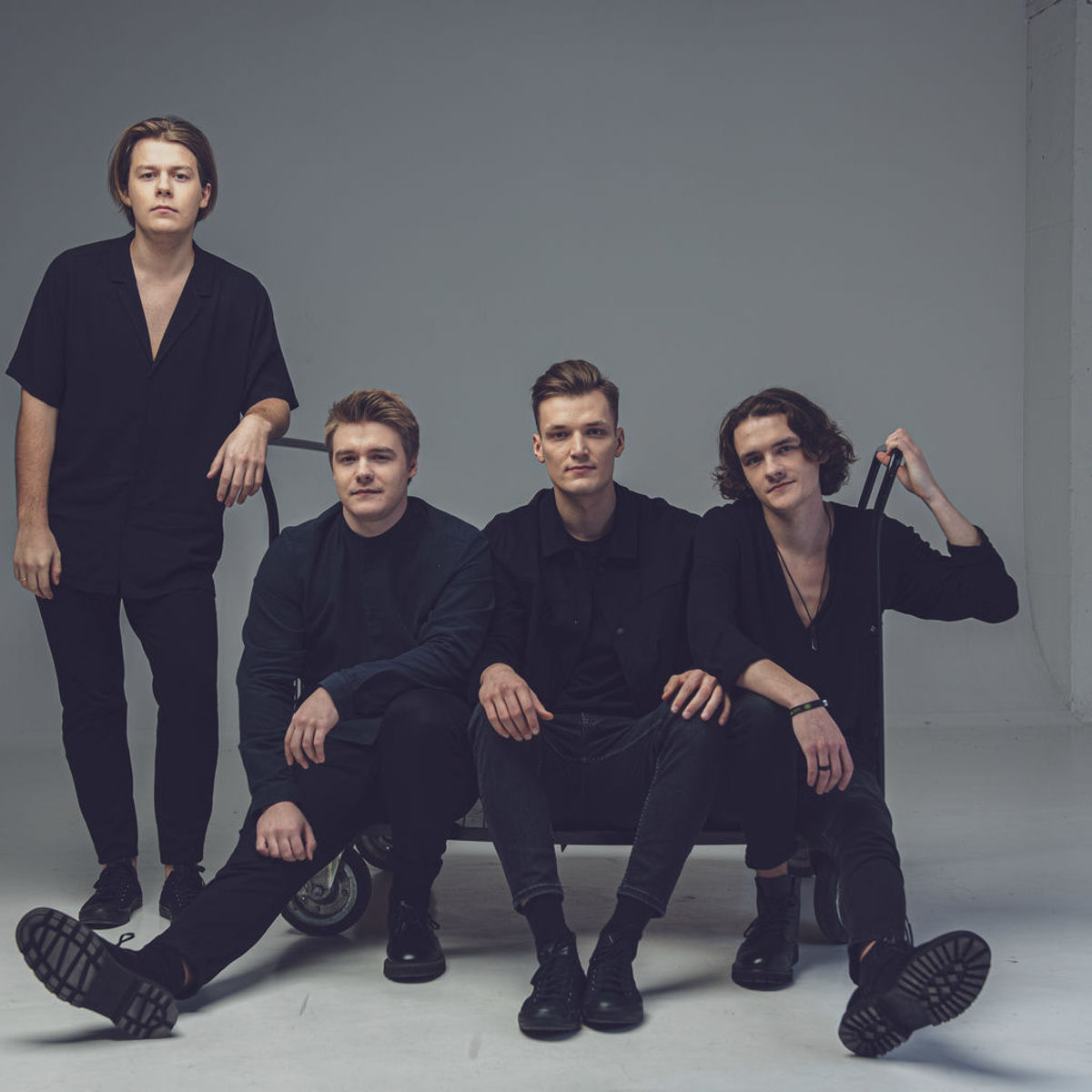 Sudden Lights Songs streamen | RTL+