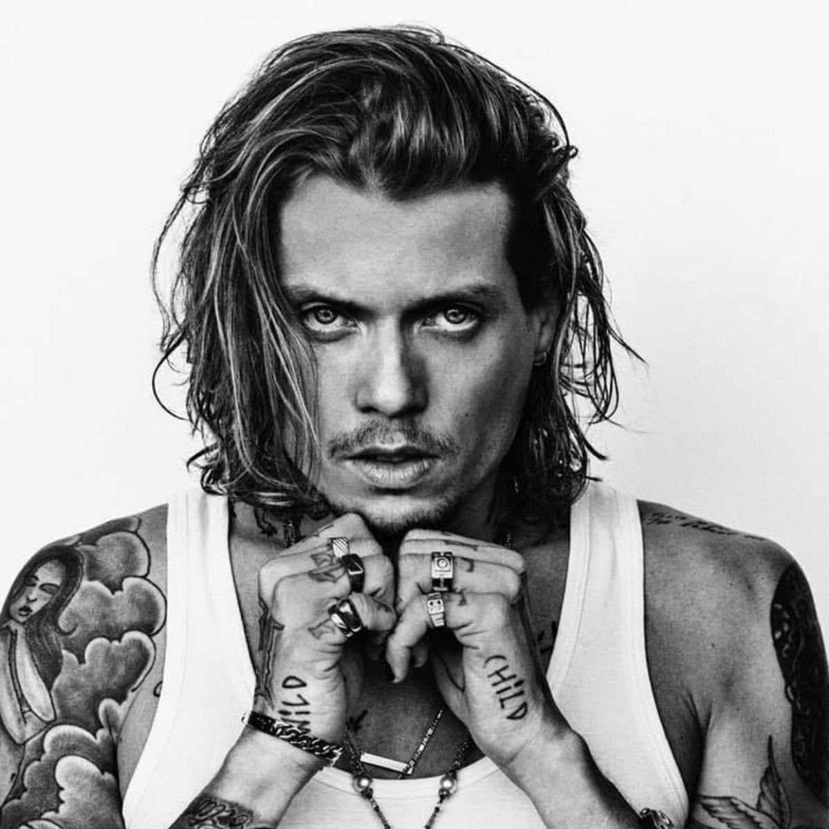 Tony Junior Songs streamen | RTL+