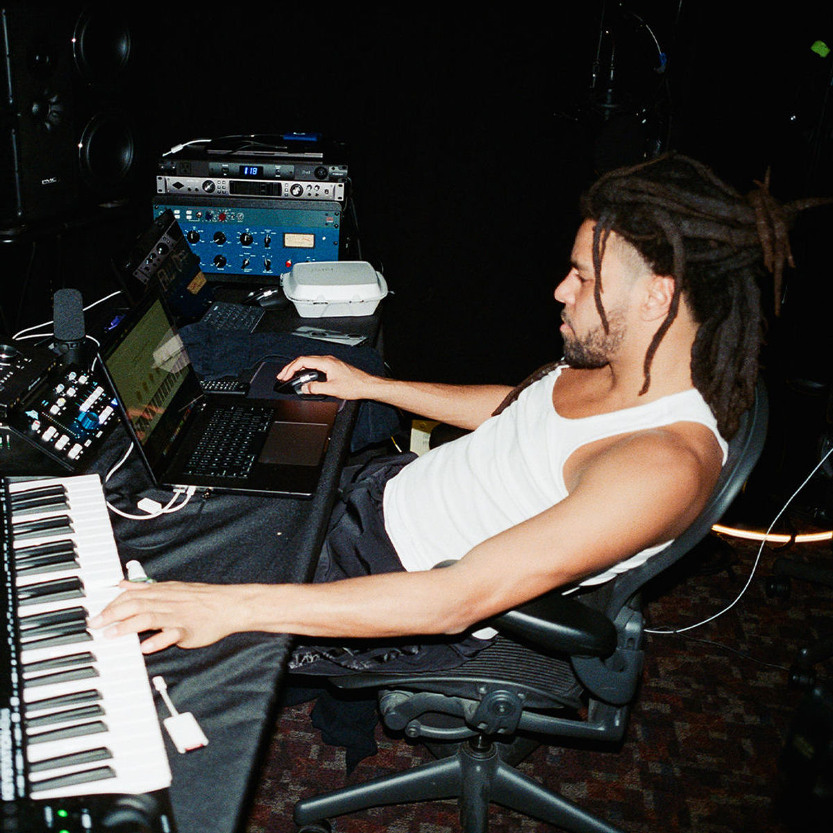 J. Cole Songs streamen | RTL+