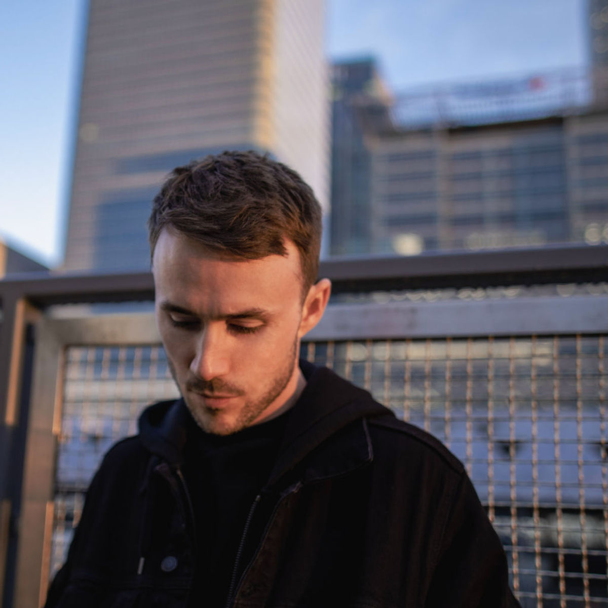 Metrik Songs streamen | RTL+