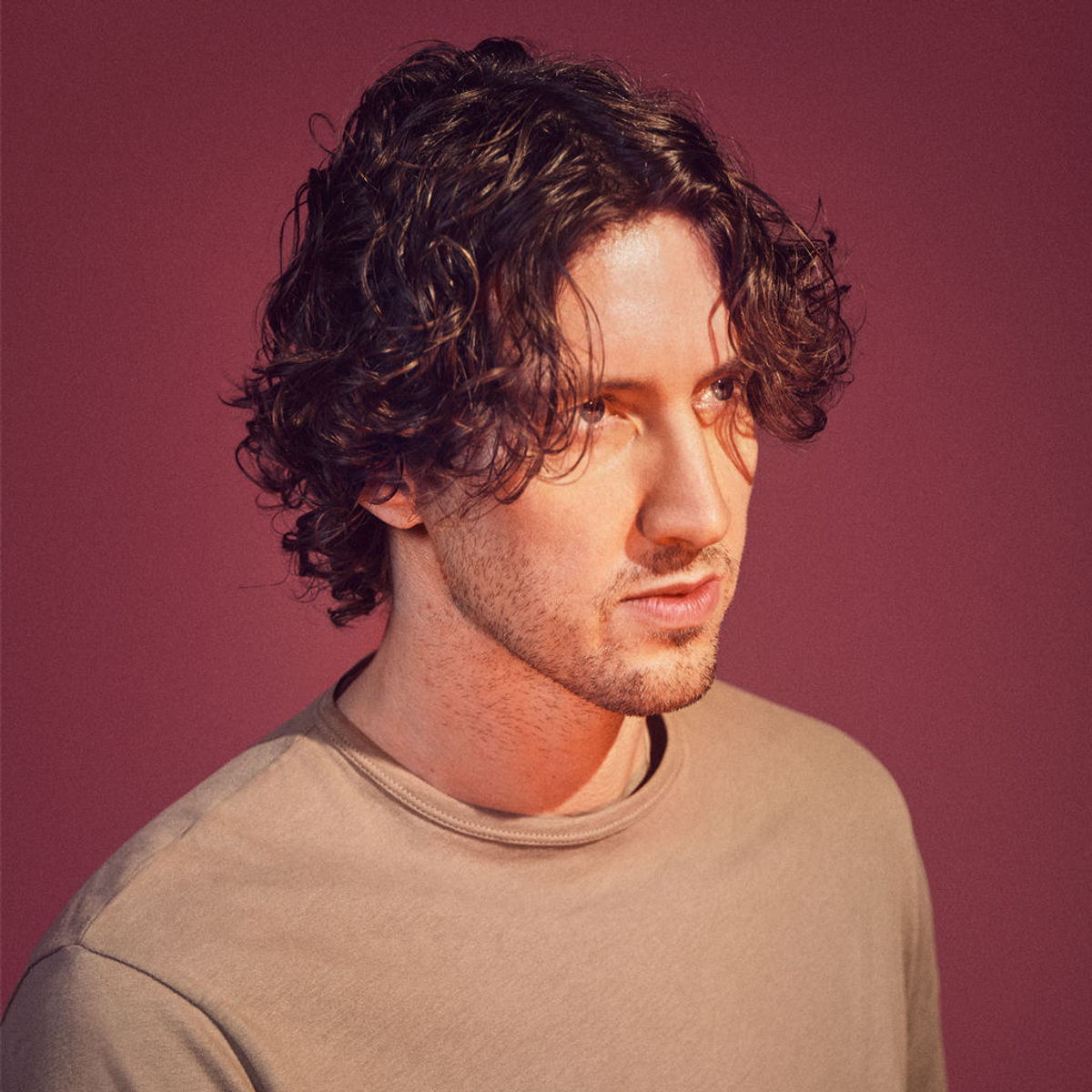 Dean Lewis Songs streamen | RTL+