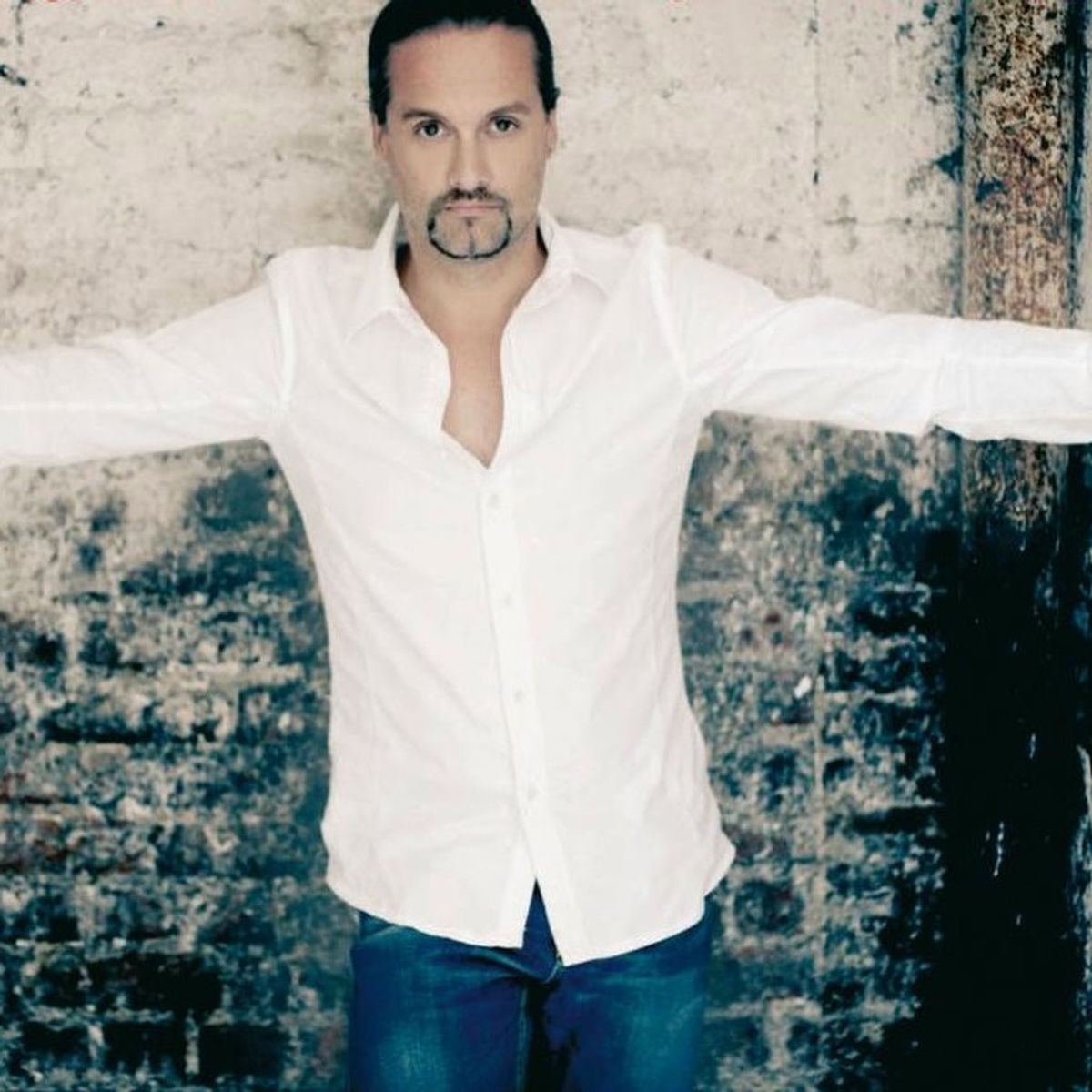 Alex C. Songs streamen | RTL+