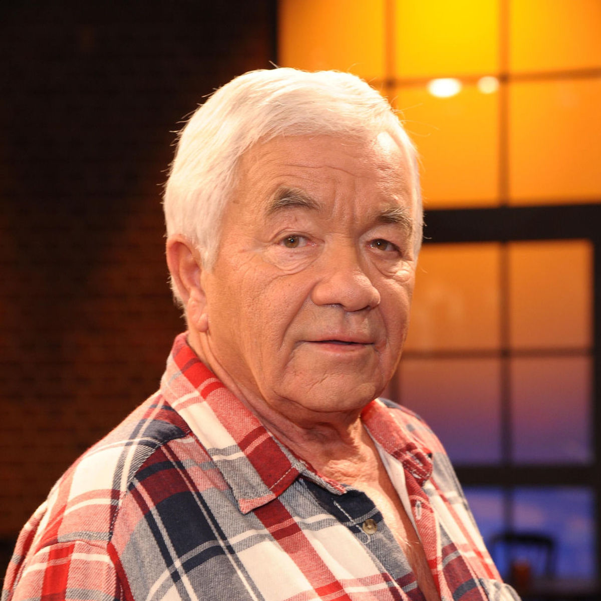 Gus Backus Songs streamen | RTL+