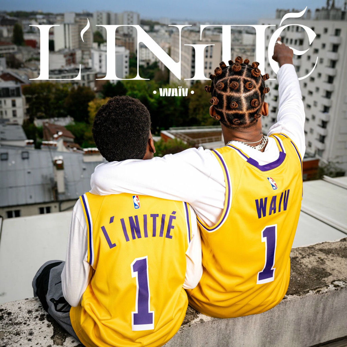 Chap. 1 : "L'initié" - Waïv (Album) | RTL+