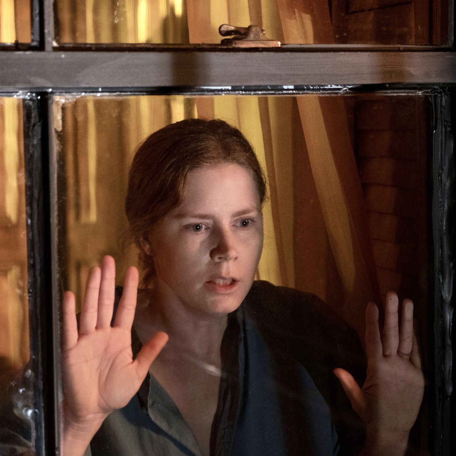"The Woman in the Window": Wenn Amy Adams zu Tode langweilt - Oscars ...